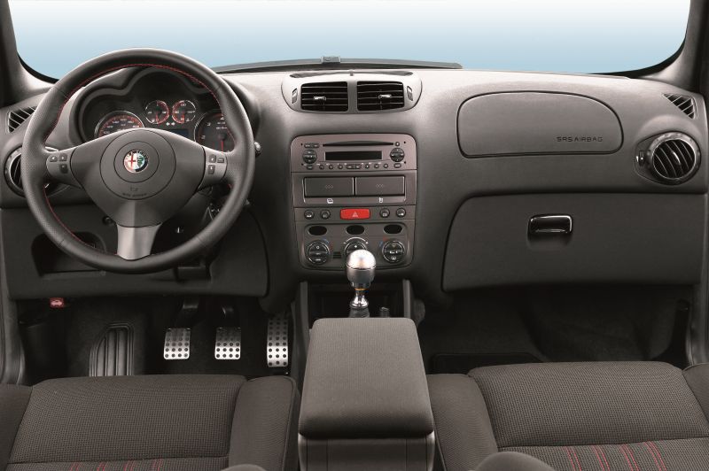 Alfa Romeo 147 technical specifications and fuel economy